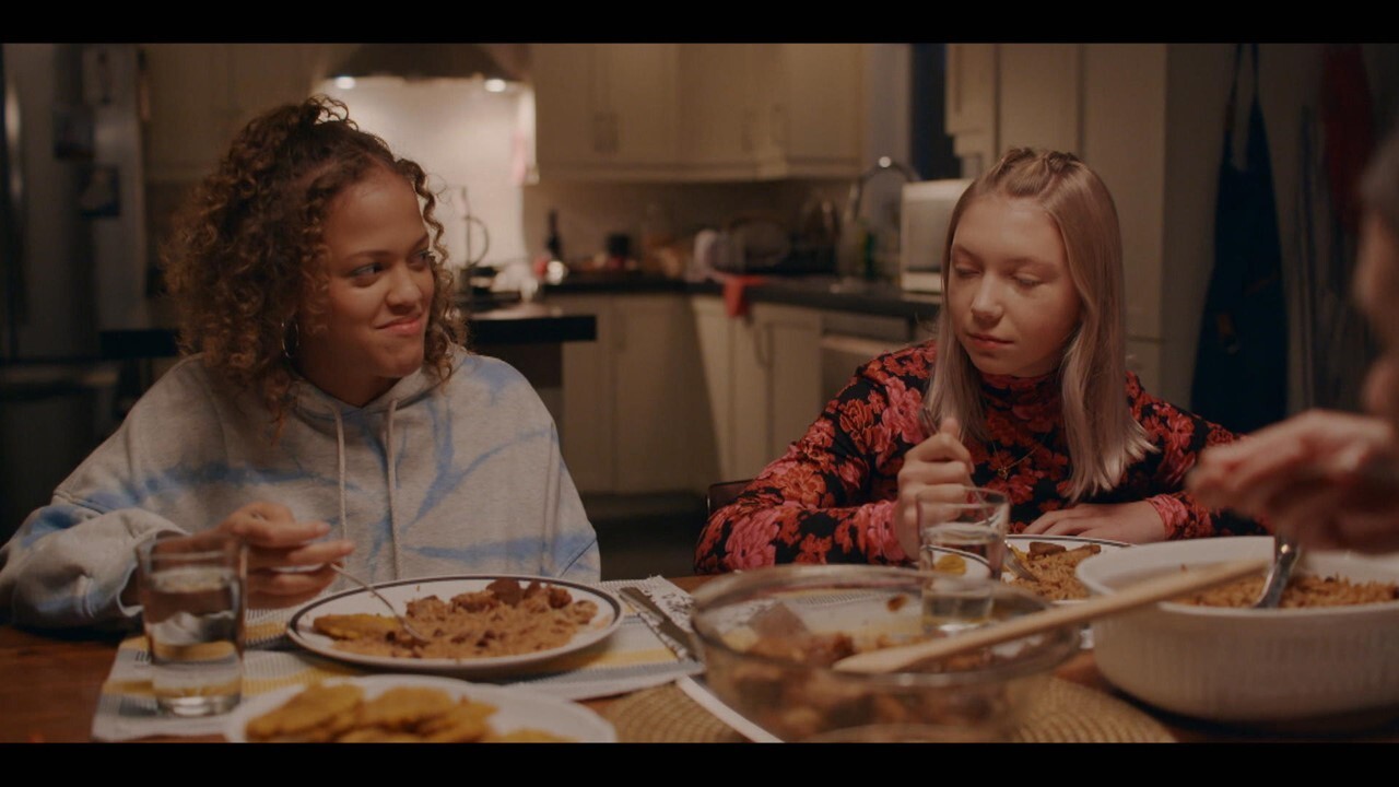 Le pacte - S2 - EP4 - De quoi, ta nouvelle directrice? | Télé-Québec